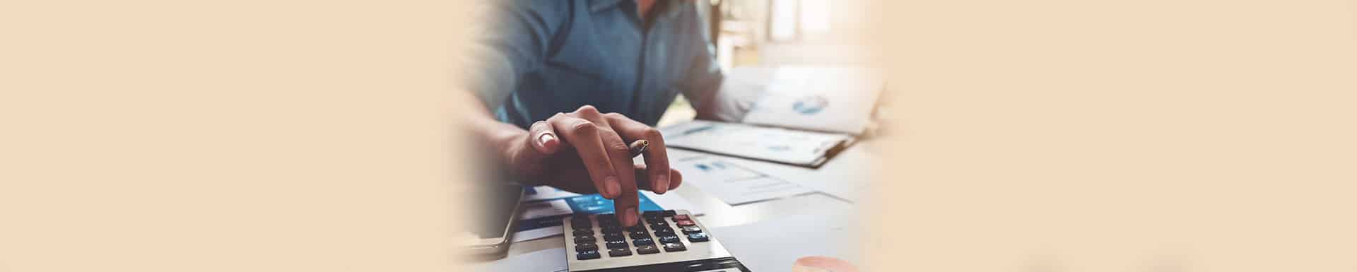 How to Become a Financial Advisor, Which Degree You Need